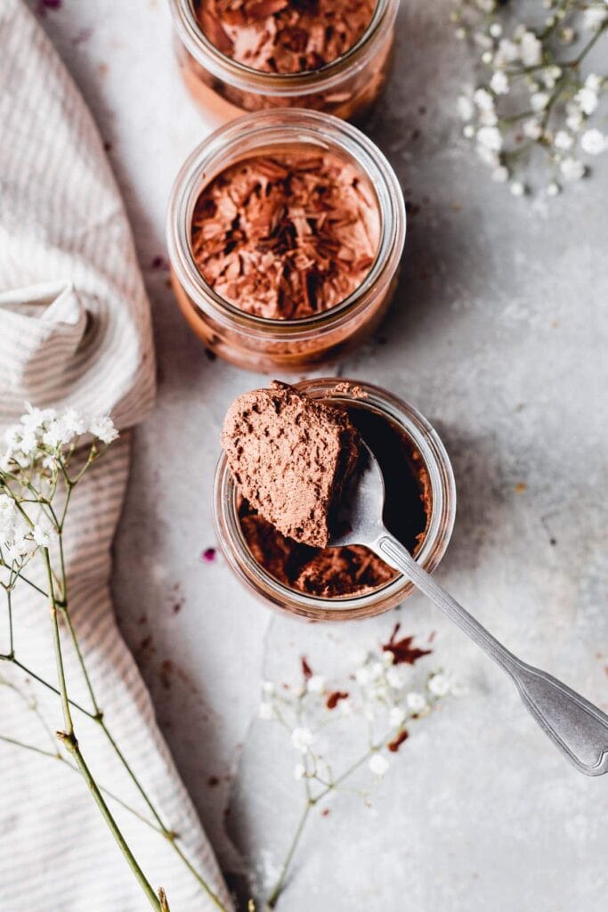 Aquafaba Chocolate Mousse - My Vegan Minimalist