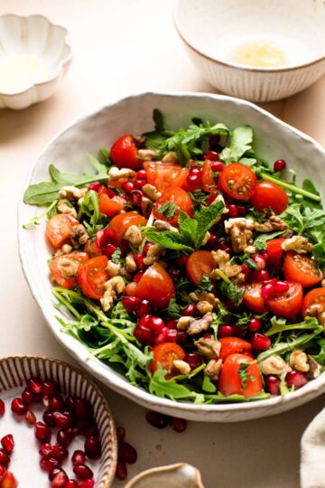 Rocca Salad w Easy Dressing - My Vegan Minimalist