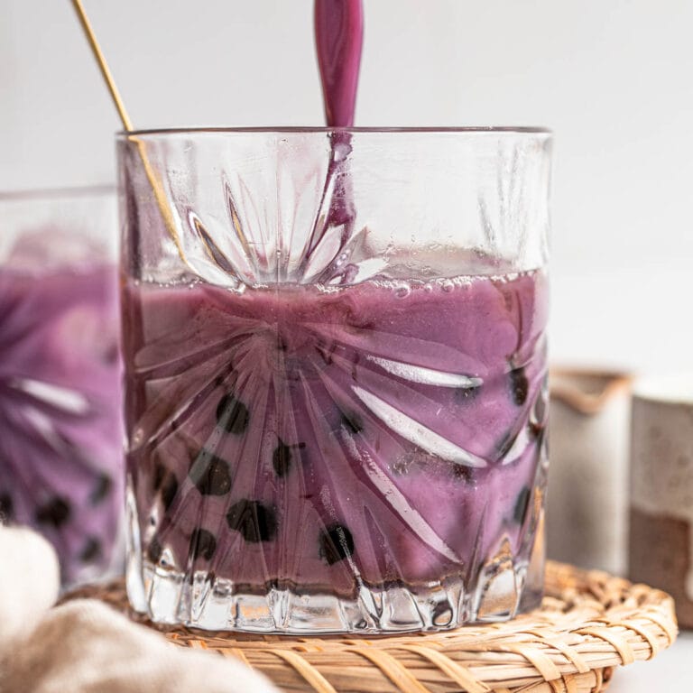 Blueberry Bubble Milk Tea - Boba - My Vegan Minimalist