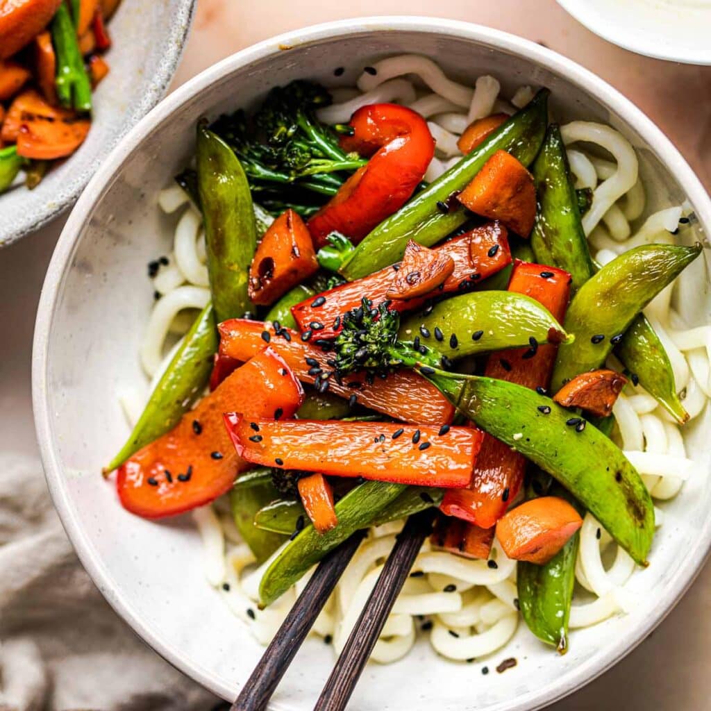 Pad Pak Thai (Stir-Fried Veggies) - My Vegan Minimalist