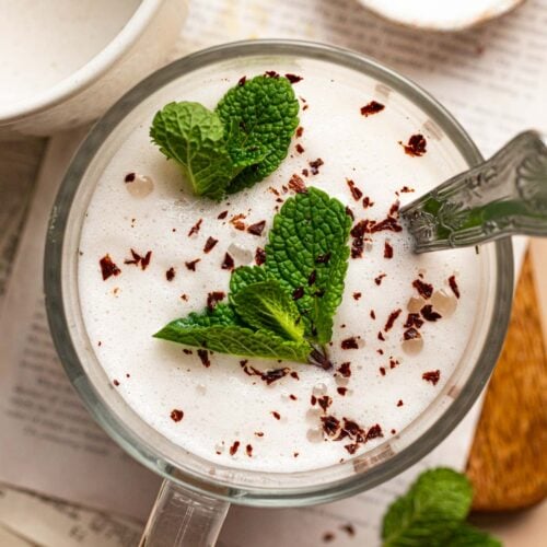 Peppermint Milk Tea with Dark Chocolate - My Vegan Minimalist