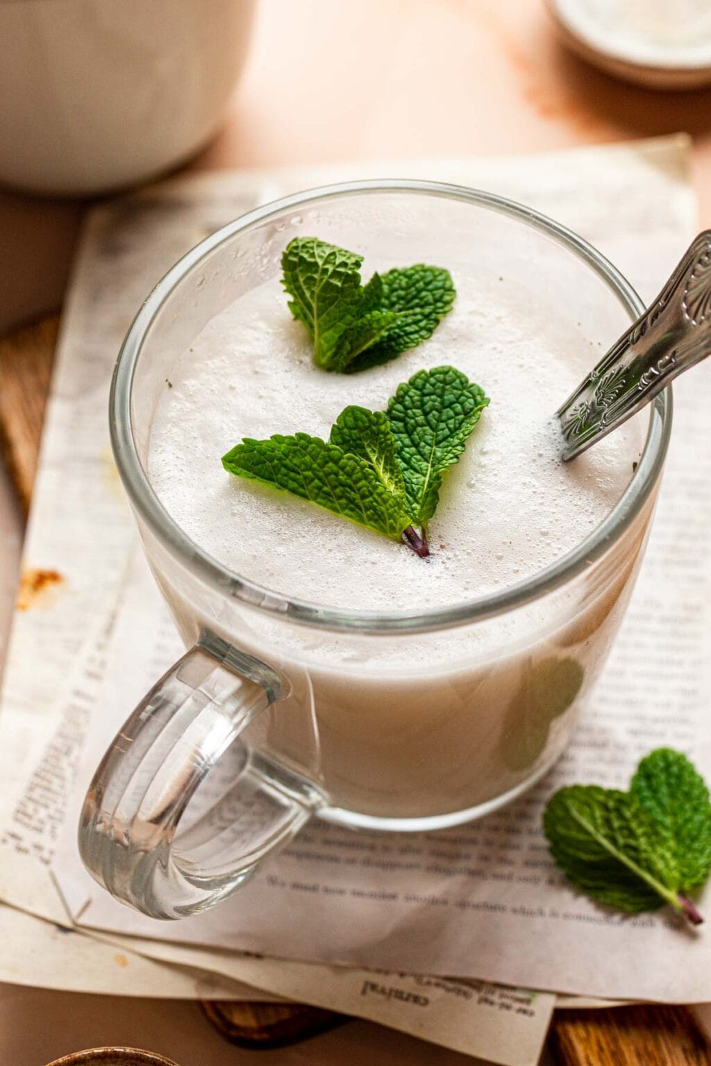 Peppermint Milk Tea with Dark Chocolate - My Vegan Minimalist