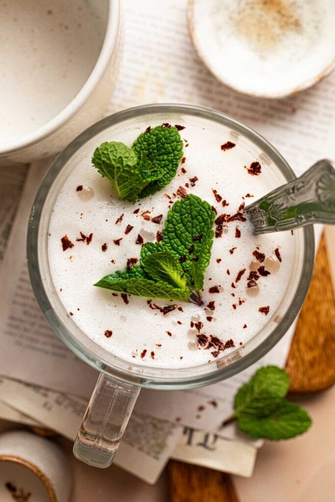 Peppermint Milk Tea with Dark Chocolate - My Vegan Minimalist