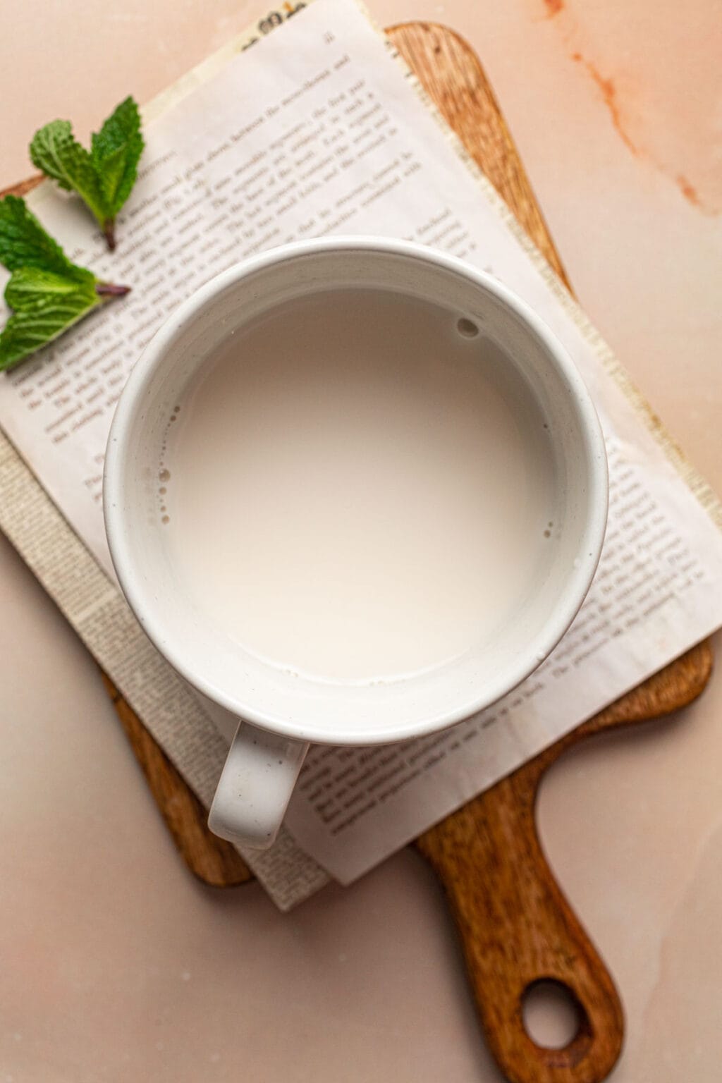 Peppermint Milk Tea with Dark Chocolate - My Vegan Minimalist