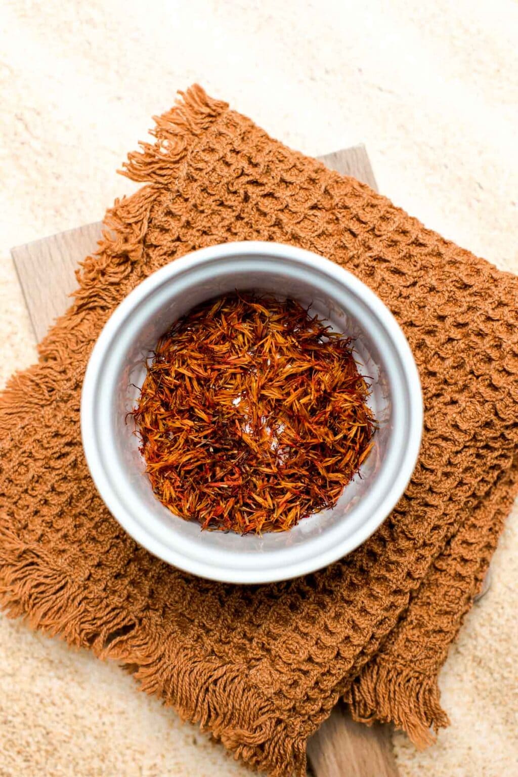 How To Make Saffron Water: Recipe, Benefits & Use - My Vegan Minimalist