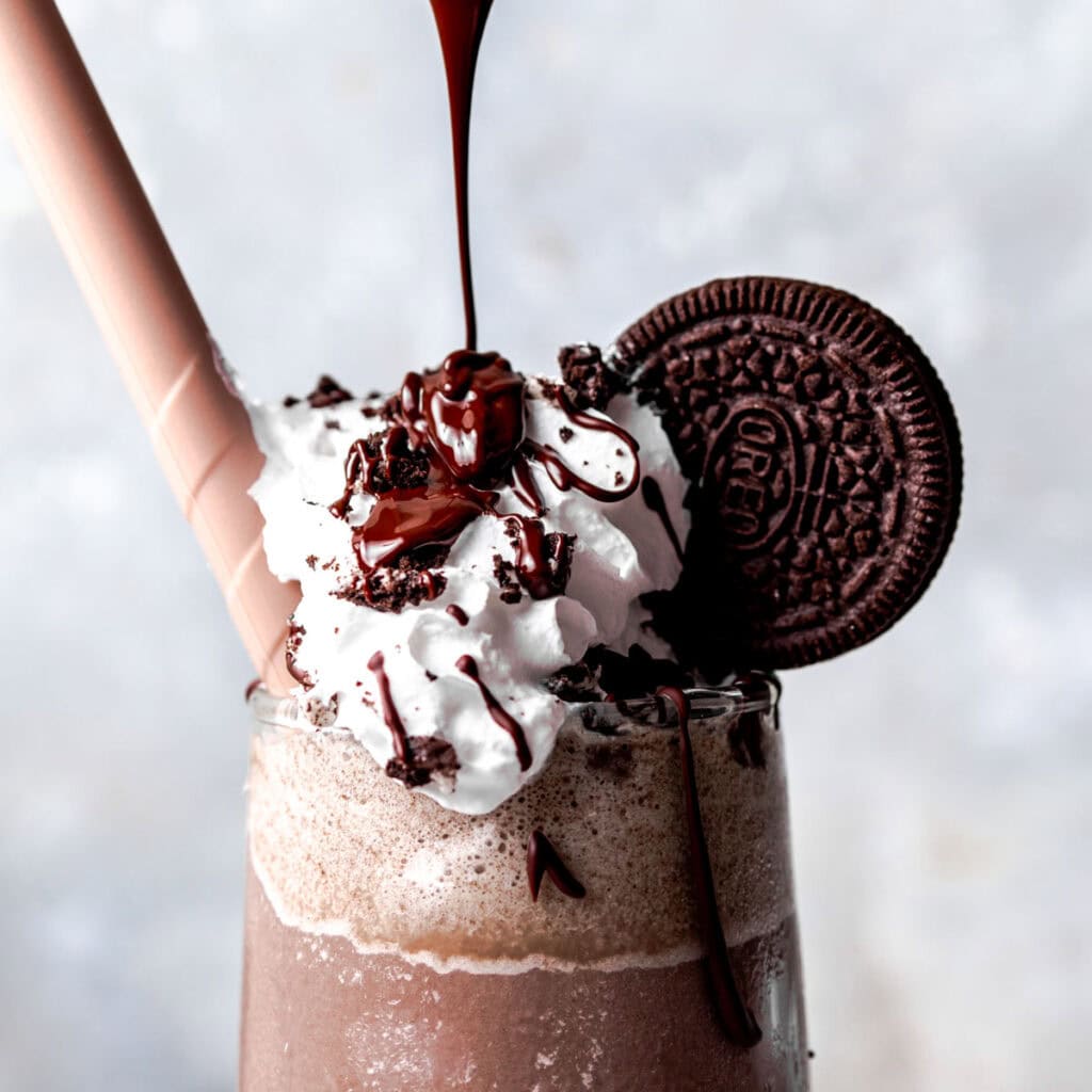 5-Ingredient Oreo Frappe Starbucks Style - My Vegan Minimalist